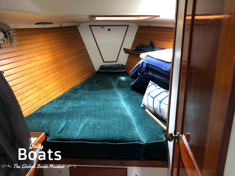 1989 Morgan Center Cockpit for sale. View price, photos and Buy 1989 ...