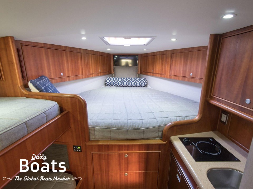 2012 Winter Custom Yachts 38 Express for sale. View price, photos and ...