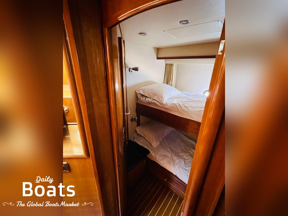 2002 Carver 57 Voyager for sale. View price, photos and Buy 2002 Carver ...