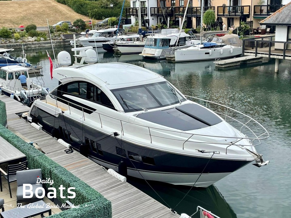2011 Fairline Targa 50 Gt for sale. View price, photos and Buy 2011 ...