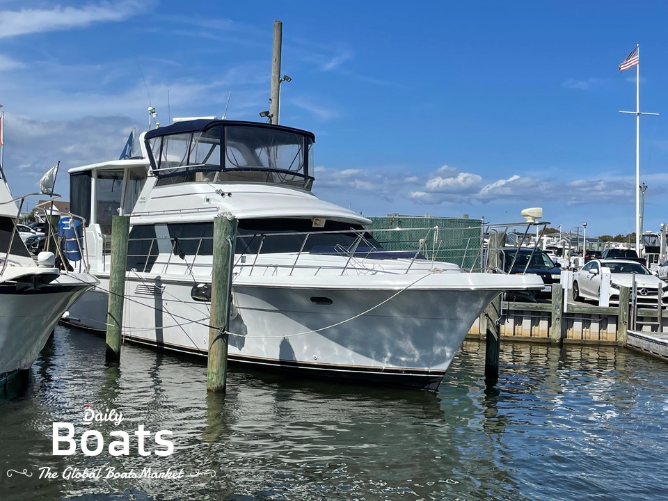 1996 Carver 440 Aft Cabin Motor Yacht for sale. View price, photos and ...