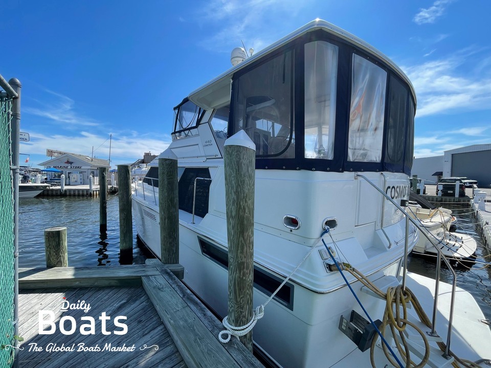 1996 Carver 440 Aft Cabin Motor Yacht for sale. View price, photos and ...