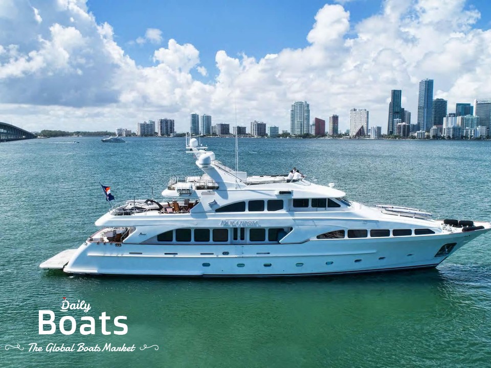 1998 Benetti Classic 115 for sale. View price, photos and Buy 1998 ...