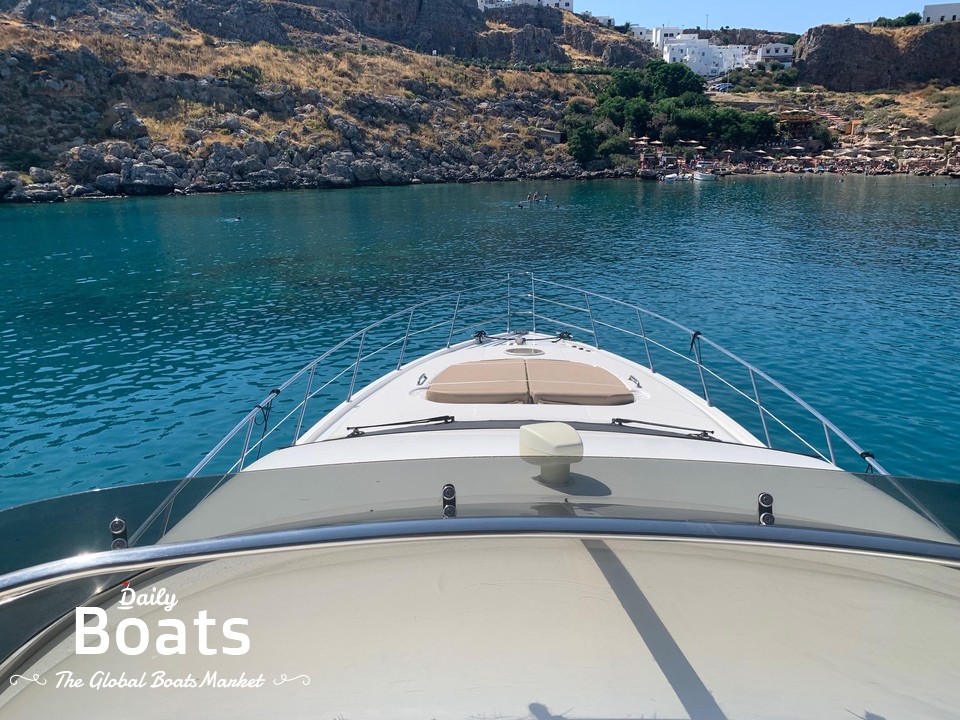 2001 Azimut 68 Plus for sale. View price, photos and Buy 2001 Azimut 68 ...