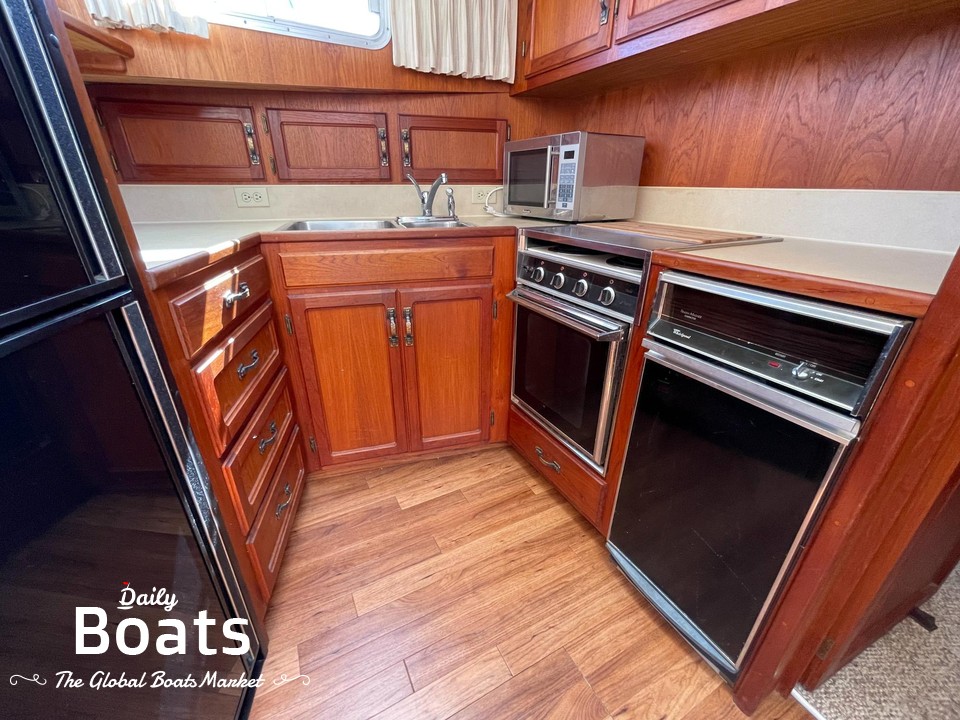 1981 Gulf Commander 42 for sale. View price, photos and Buy 1981 Gulf ...