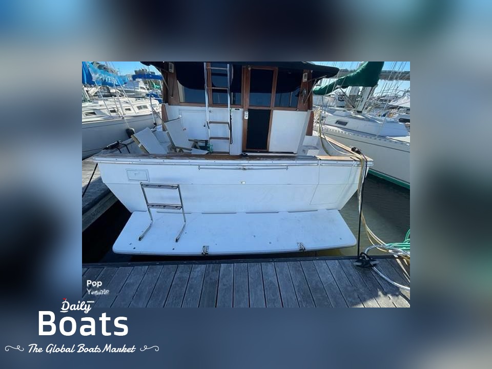 1990 Bayliner Boats 3888 for sale. View price, photos and Buy 1990 ...