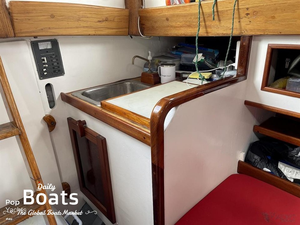 1984 Herreshoff 36 for sale. View price, photos and Buy 1984 Herreshoff ...