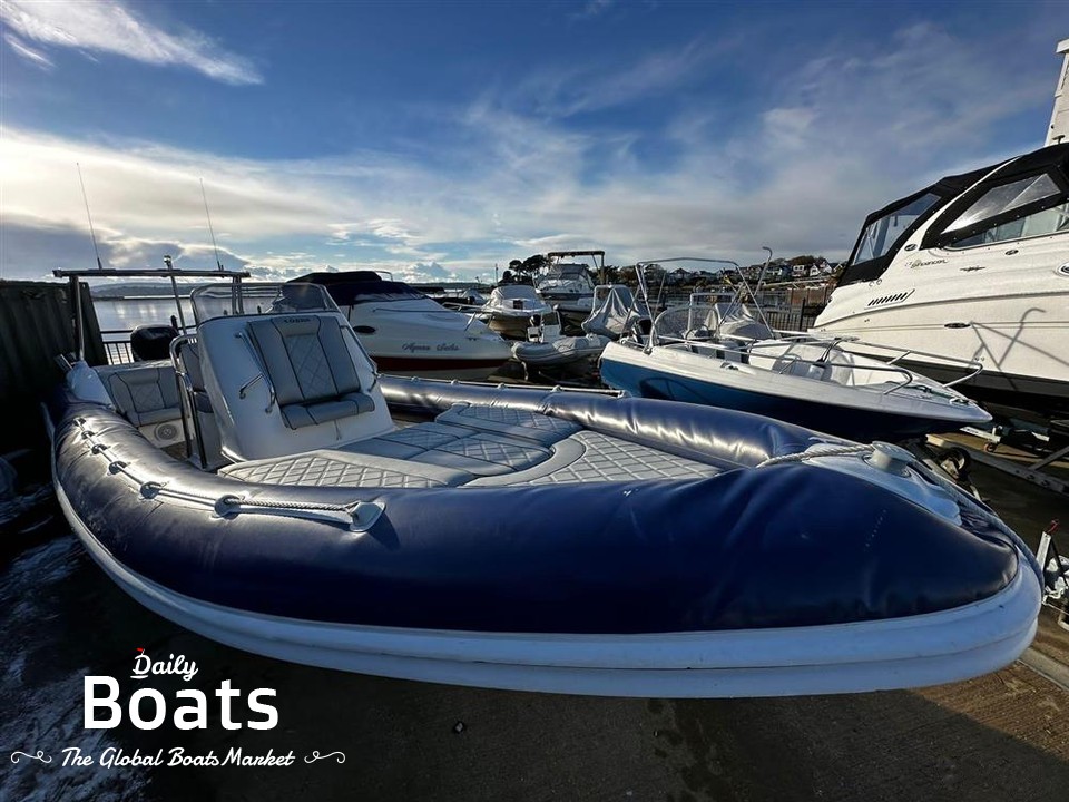 2005 Cobra Ribs 8.6M for sale. View price, photos and Buy 2005 Cobra ...