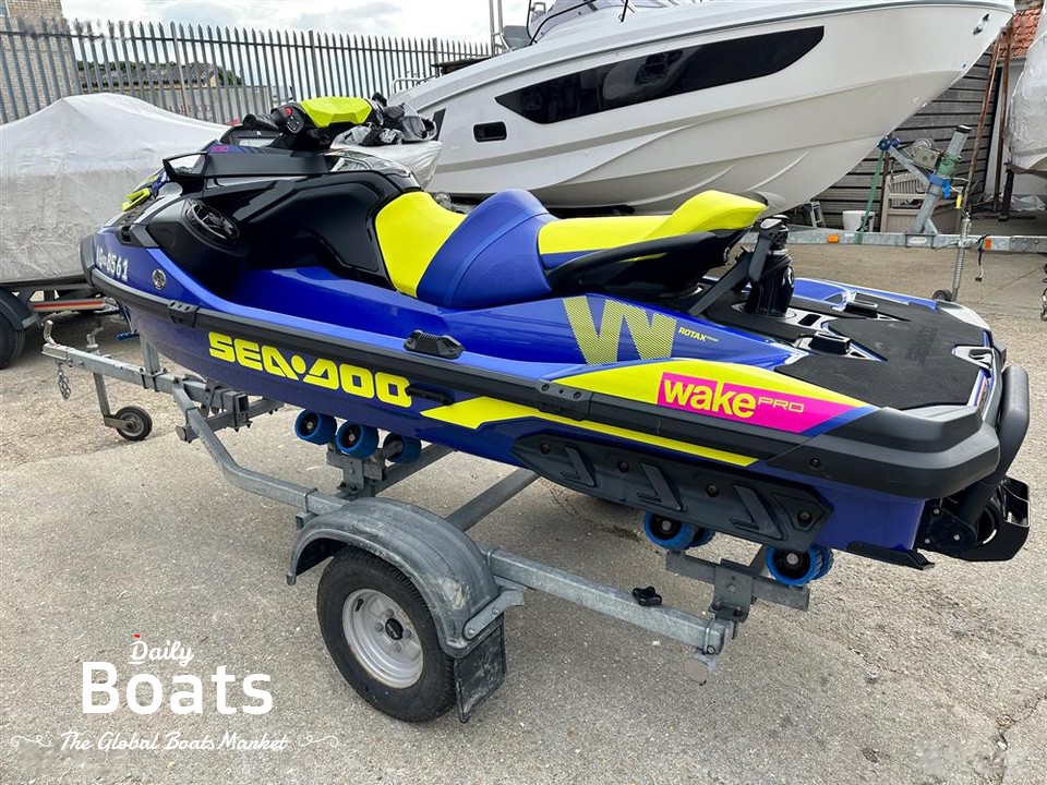 2021 Sea-Doo 230 Wake Pro for sale. View price, photos and Buy 2021 Sea ...