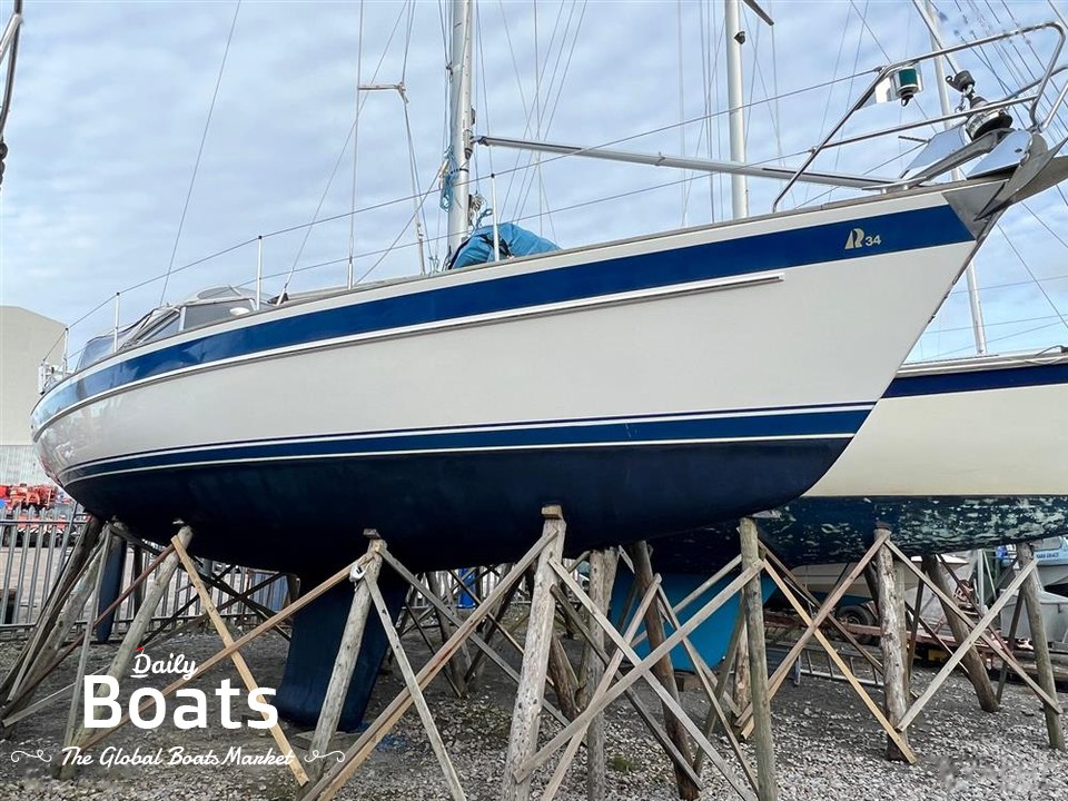 2000 Hallberg Rassy 34 for sale. View price, photos and Buy 2000 ...