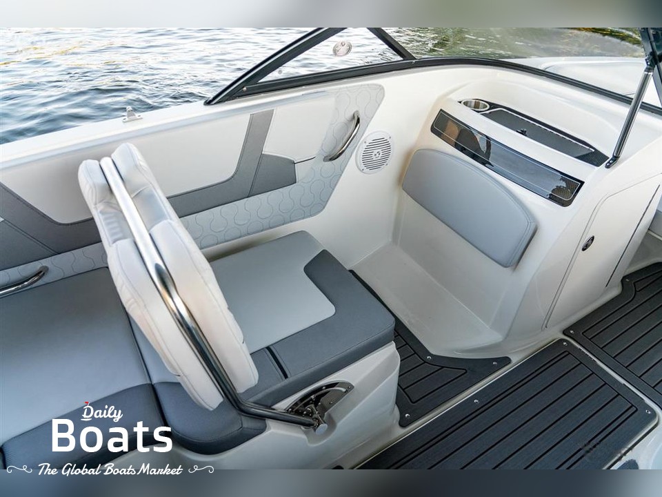 2023 Bayliner Vr5 Bowrider Ob for sale. View price, photos and Buy 2023 ...