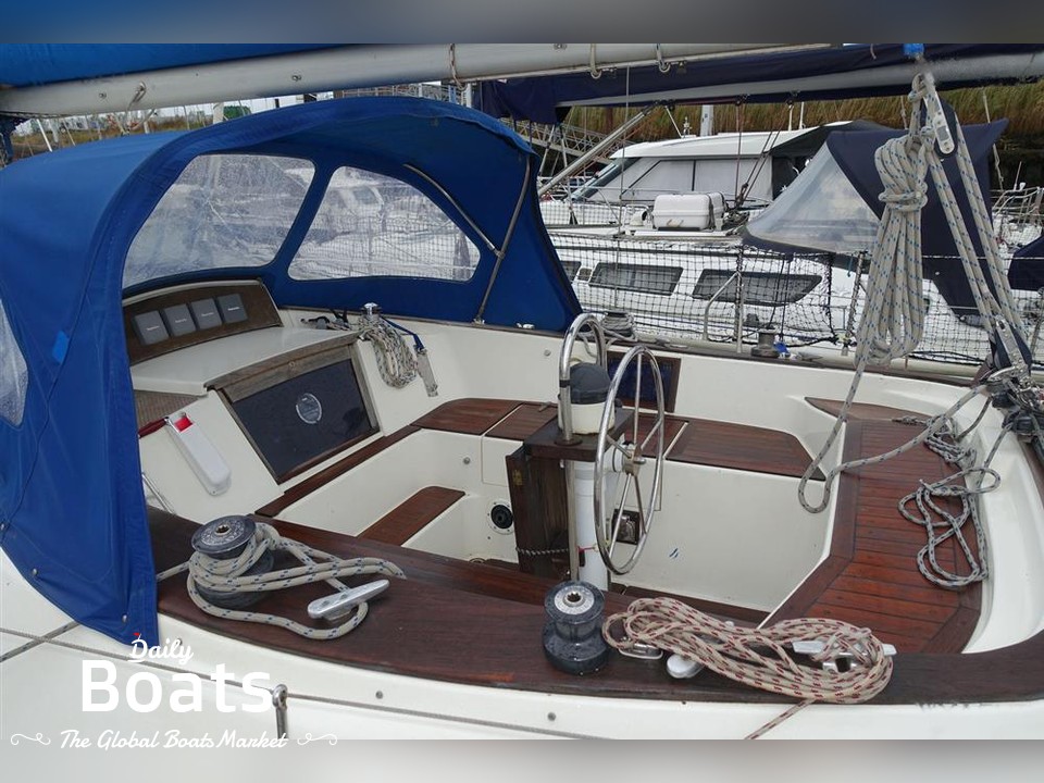 1986 Colvic Craft Countess 33 for sale. View price, photos and Buy 1986 ...