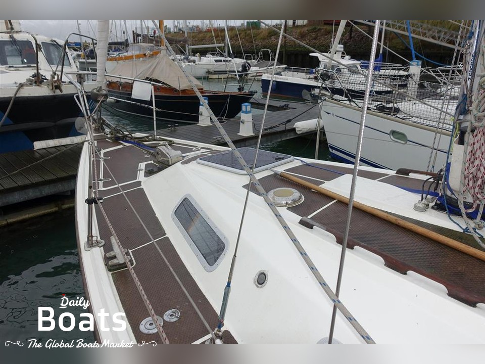 1986 Colvic Craft Countess 33 for sale. View price, photos and Buy 1986 ...