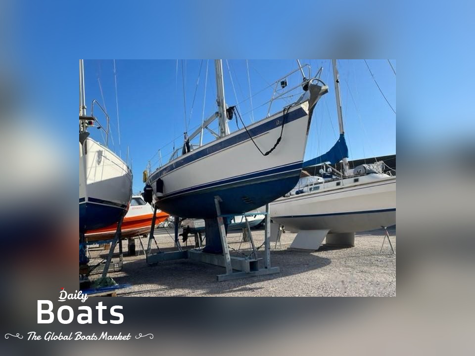 2005 Hallberg Rassy 37 for sale. View price, photos and Buy 2005 ...