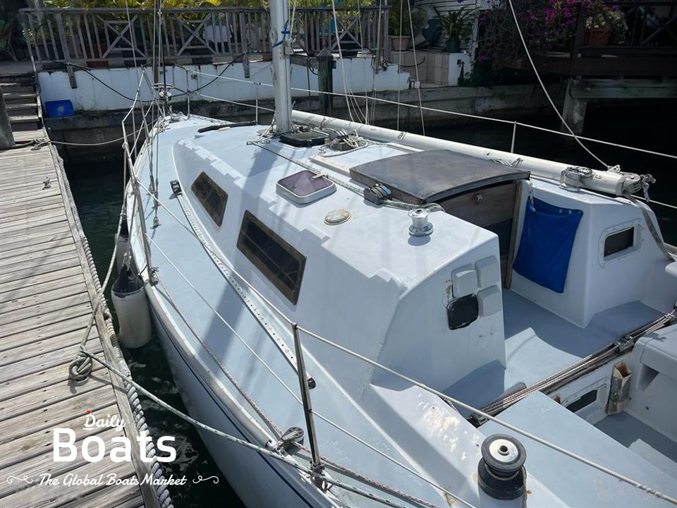 1984 Hunter 33 for sale. View price, photos and Buy 1984 Hunter 33 #395422