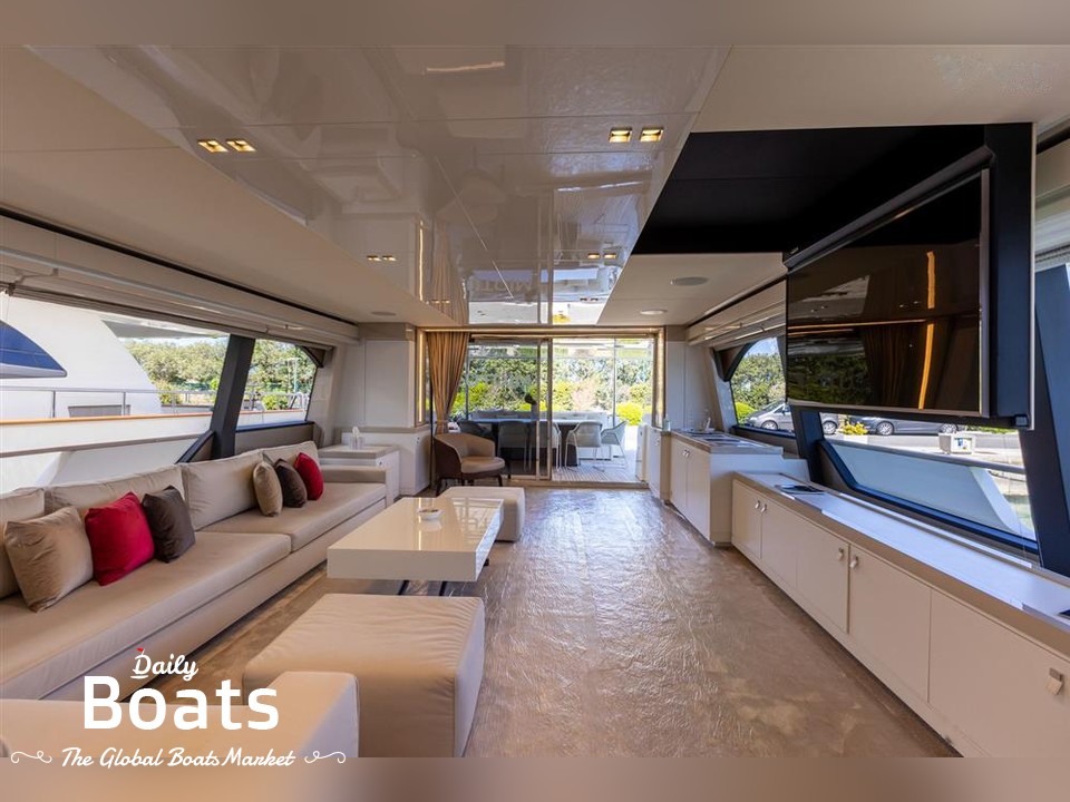 2016 Ferretti Yachts Custom Line 28 Navetta for sale. View price ...