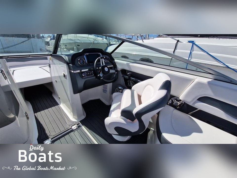 2020 Chaparral Boats 240 Ssi for sale. View price, photos and Buy 2020 ...