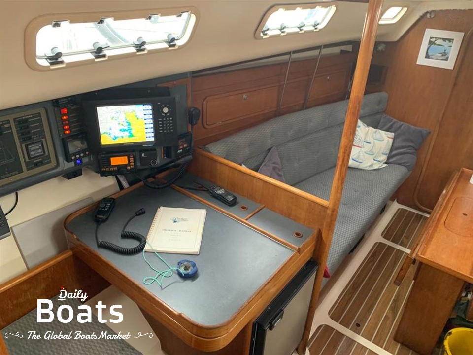 1991 Sadler Yachts Starlight 35 for sale. View price, photos and Buy ...