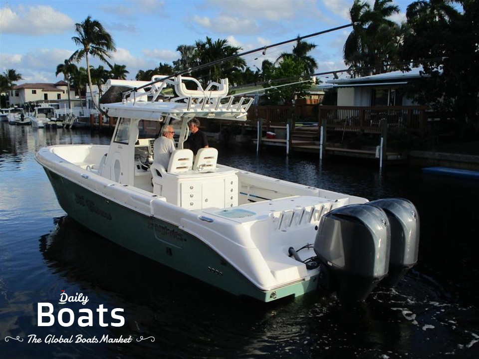 2011 Everglades 325 Cc for sale. View price, photos and Buy 2011 ...