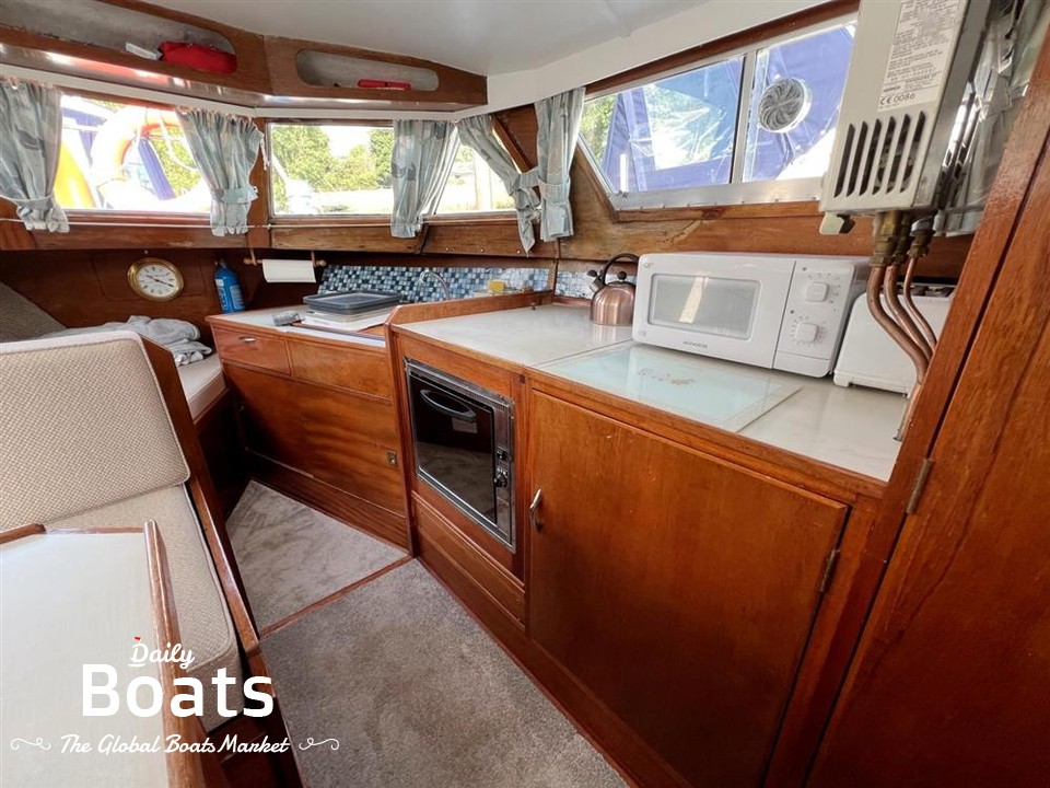 1971 Seamaster Commodore 28 for sale. View price, photos and Buy 1971 ...