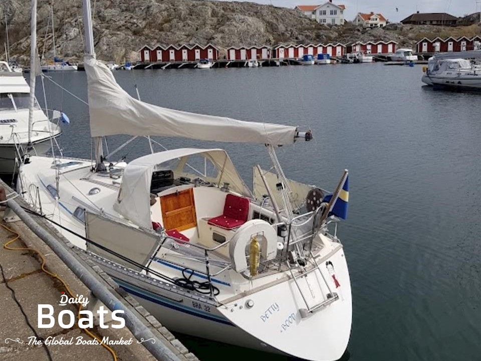 1987 Comfort Yachts Comfortina 32 for sale. View price, photos and Buy ...