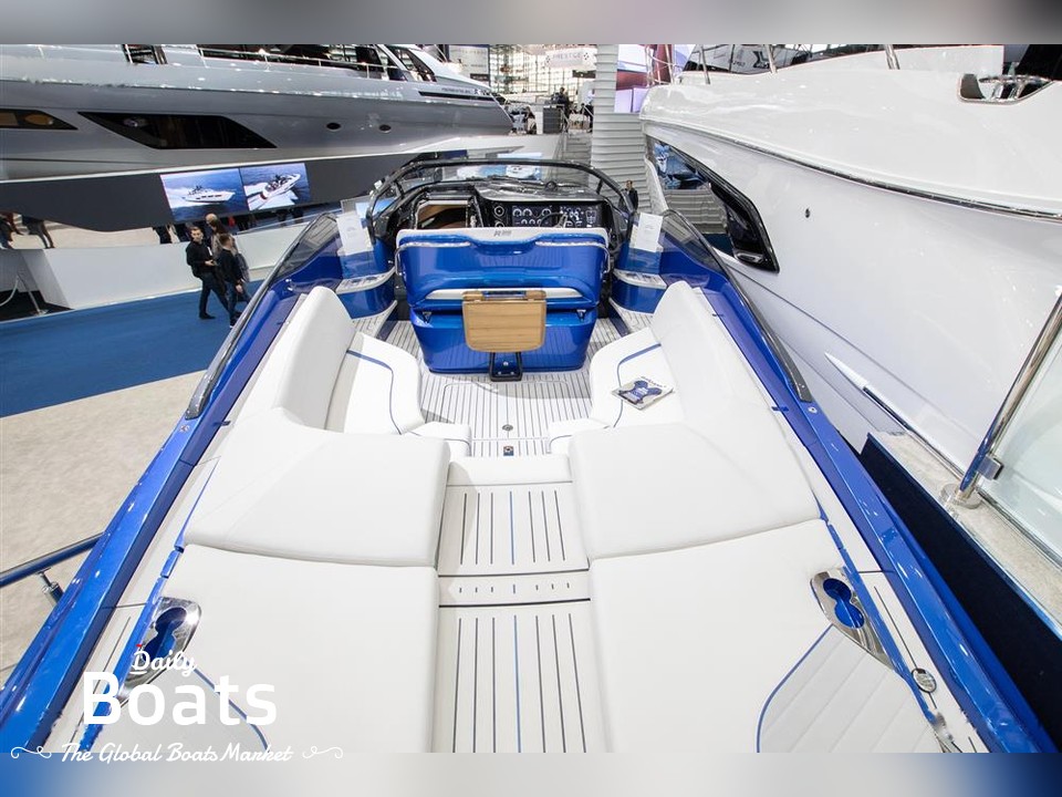 2019 Princess R35 for sale. View price, photos and Buy 2019 Princess ...