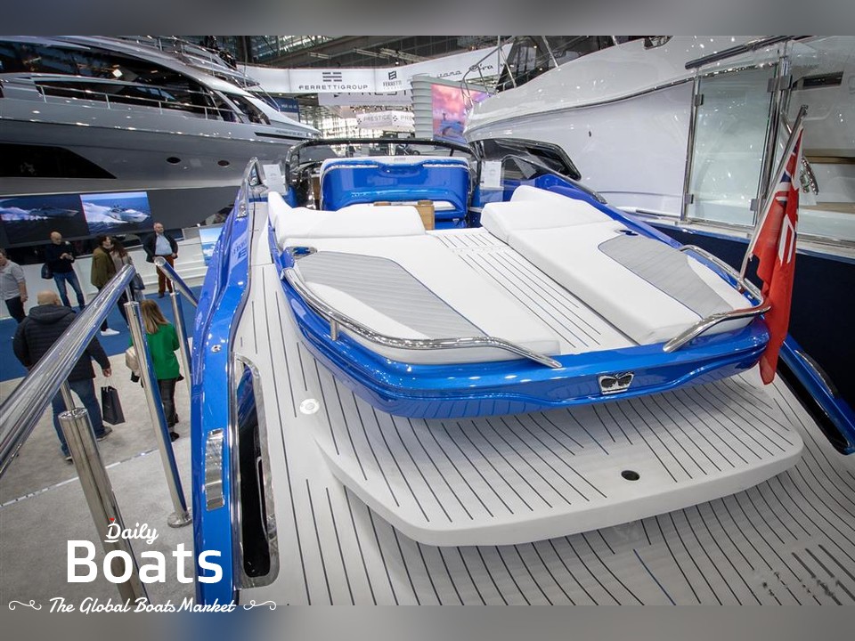 2019 Princess R35 for sale. View price, photos and Buy 2019 Princess ...