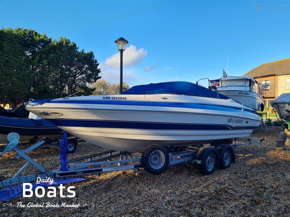 2008 Larson Boats 218 Lxi for sale. View price, photos and Buy 2008 ...