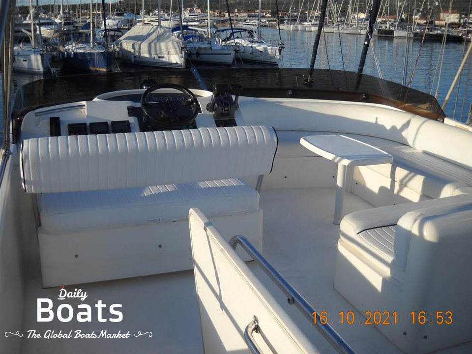 1996 Princess 440 for sale. View price, photos and Buy 1996 Princess ...