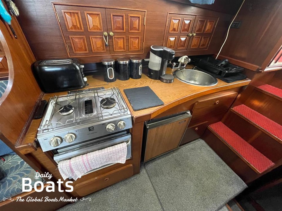 1989 Cleopatra 34 Cabriolet Turbo for sale. View price, photos and Buy ...