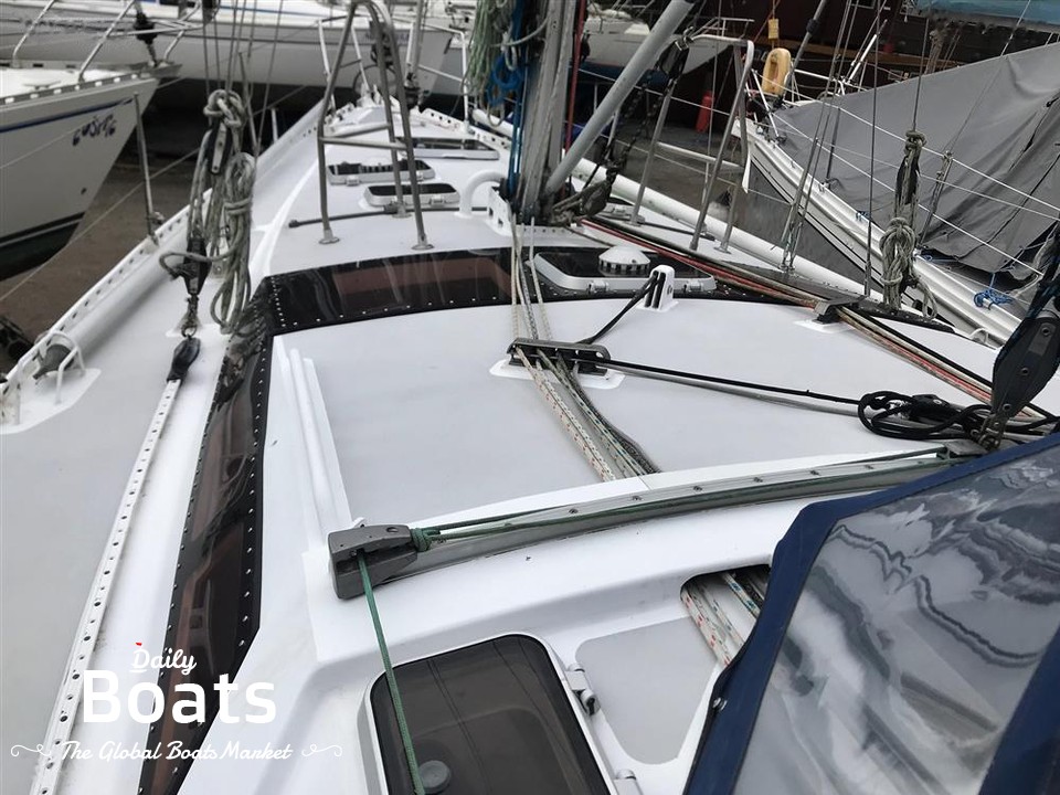 1990 Alubat Ovni 39 for sale. View price, photos and Buy 1990 Alubat ...