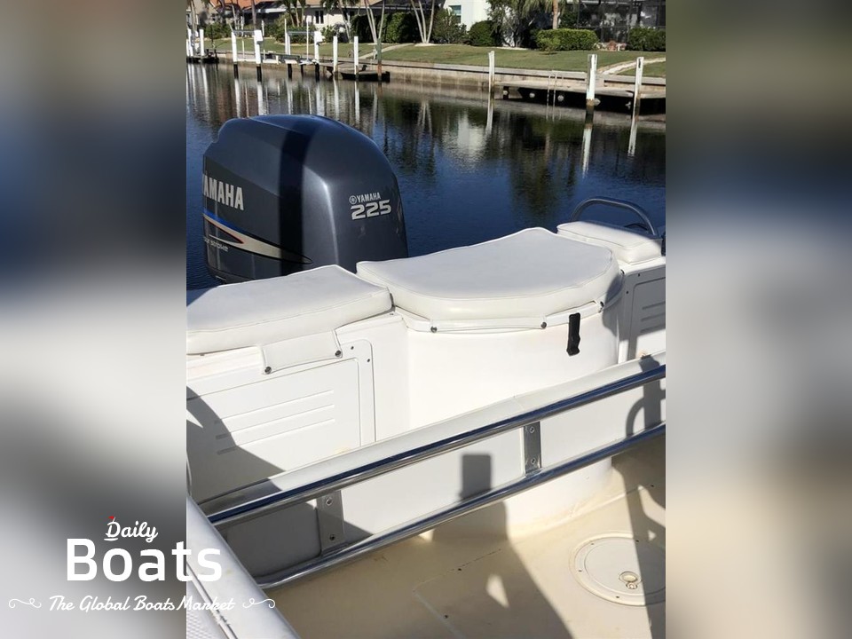 2002 Cobia Boats 254 Cc for sale. View price, photos and Buy 2002 Cobia ...