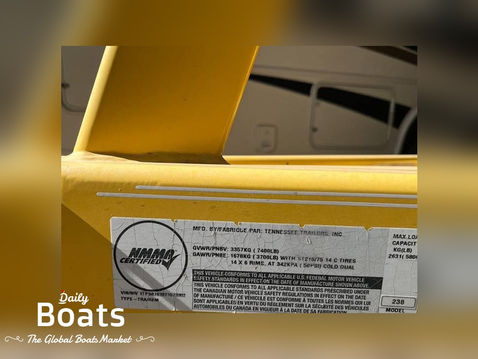 2007 Bennington Marine Azure Az238-Br for sale. View price, photos and ...