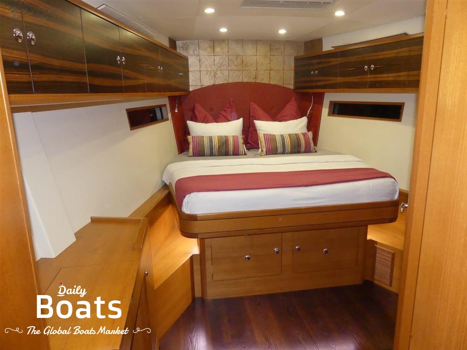 2010 Solaris One 60 for sale. View price, photos and Buy 2010 Solaris ...