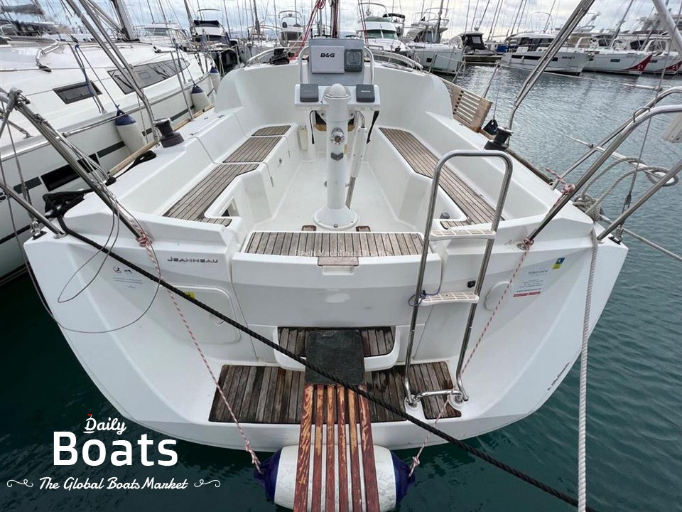 2011 Jeanneau Sun Odyssey 33 for sale. View price, photos and Buy 2011 ...