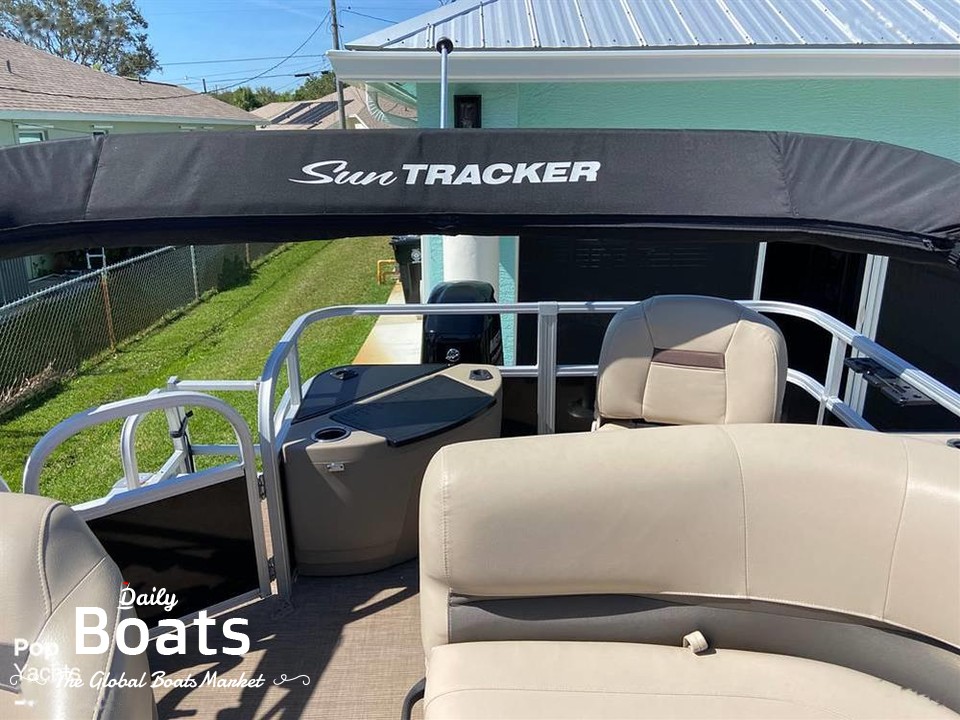 2020 Sun Tracker 18 Dlx for sale. View price, photos and Buy 2020 Sun ...