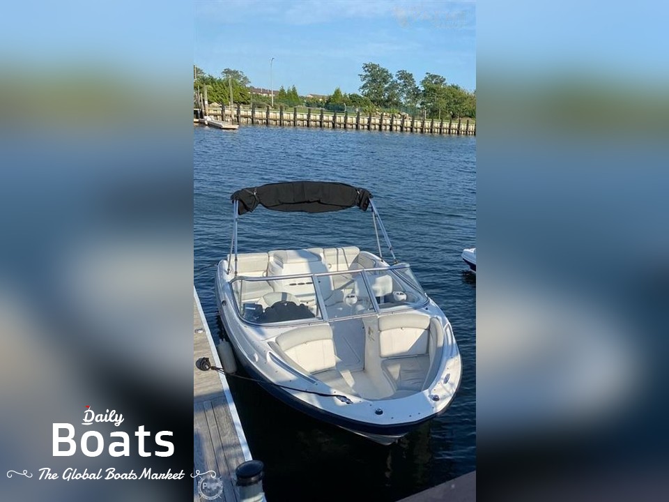 2011 Bayliner Boats 215 Bowrider for sale. View price, photos and Buy ...