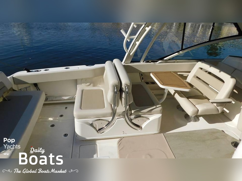 2020 Boston Whaler Boats 320 Vantage for sale. View price, photos and ...