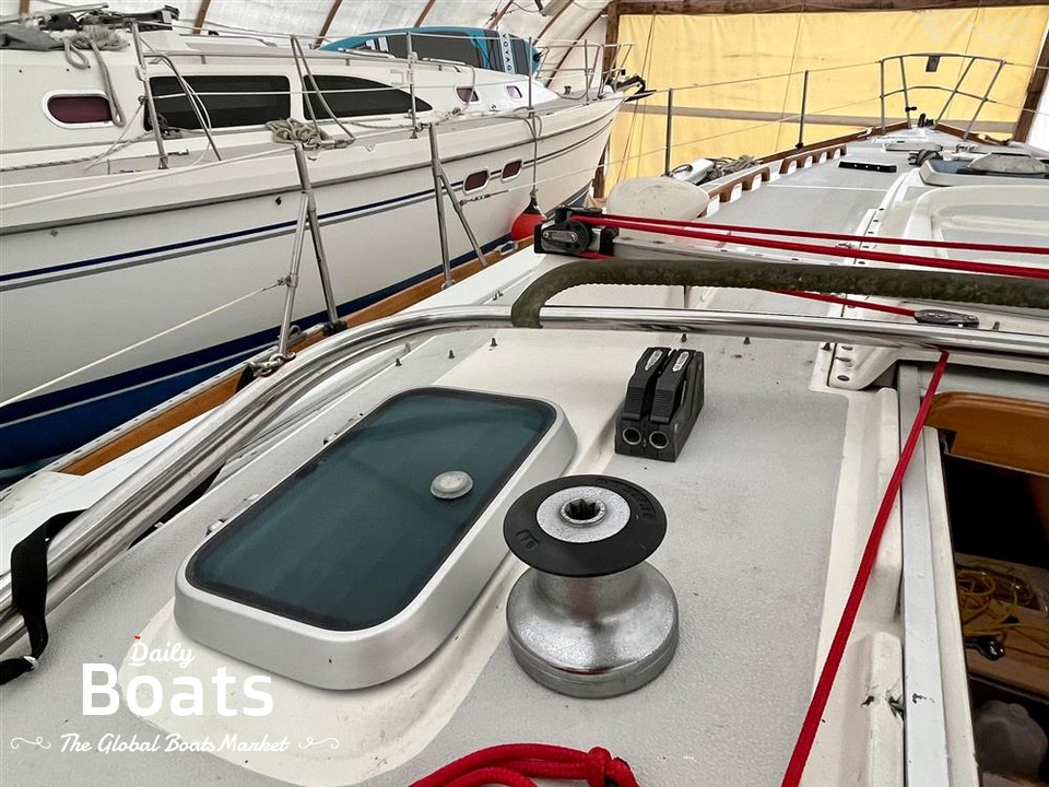 1989 Tartan Yachts 372 for sale. View price, photos and Buy 1989 Tartan ...