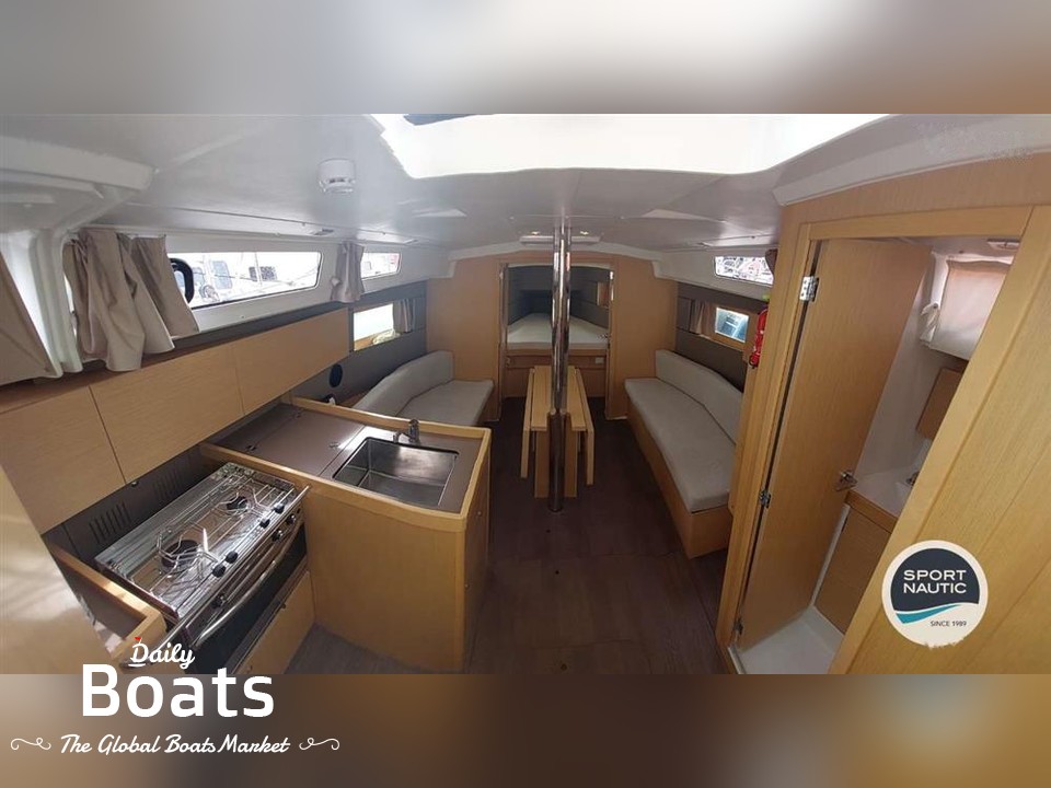 2019 Bénéteau Boats Oceanis 351 for sale. View price, photos and Buy ...
