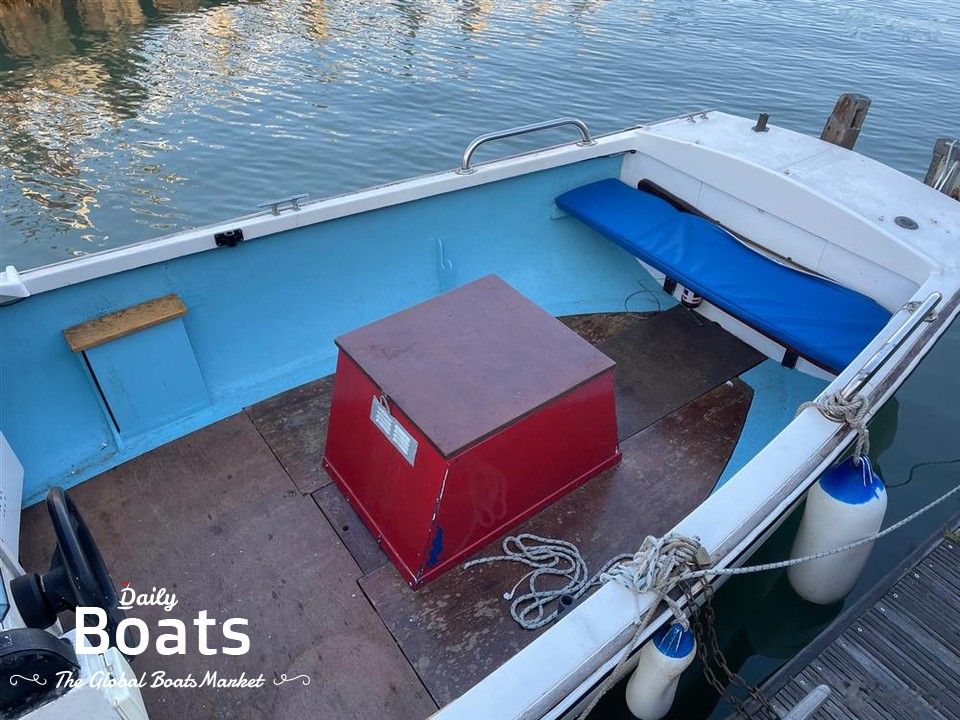 1985 Plymouth Pilot 18 for sale. View price, photos and Buy 1985 ...