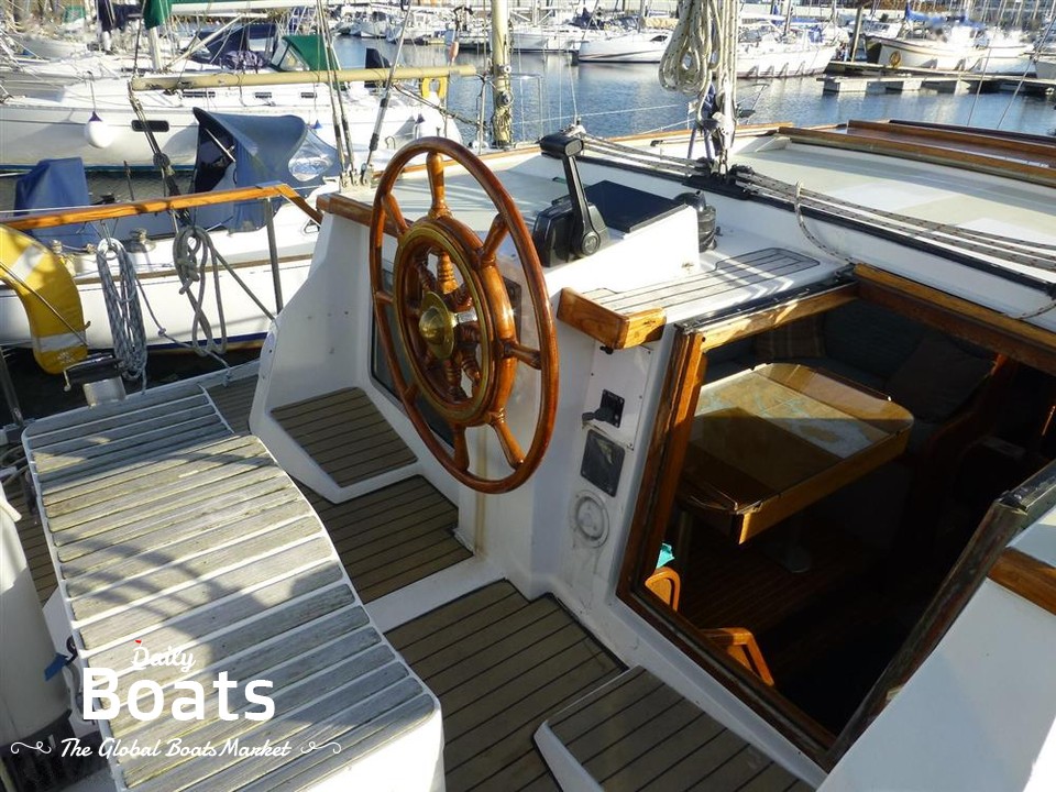 1986 Seafinn 411 for sale. View price, photos and Buy 1986 Seafinn 411 ...