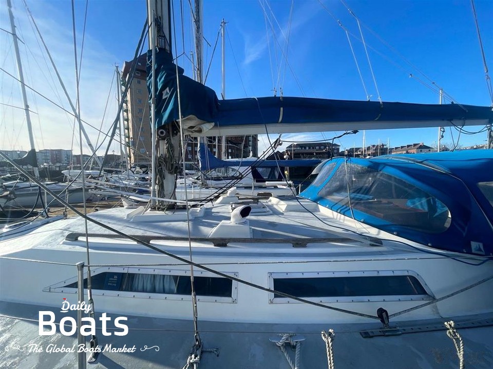 1983 Moody 333 for sale. View price, photos and Buy 1983 Moody 333 #400339