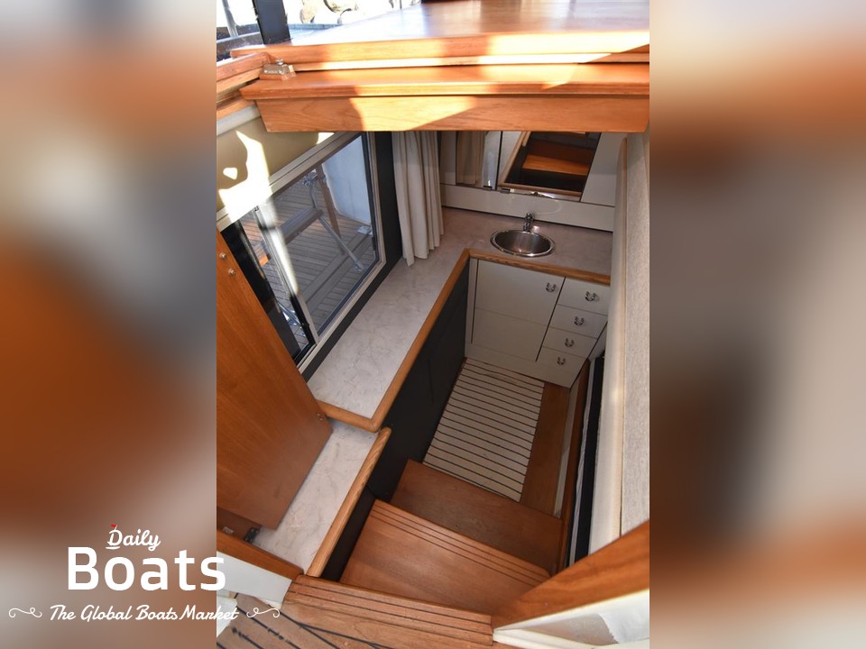 1993 Bayliner Boats 3688 for sale. View price, photos and Buy 1993 ...