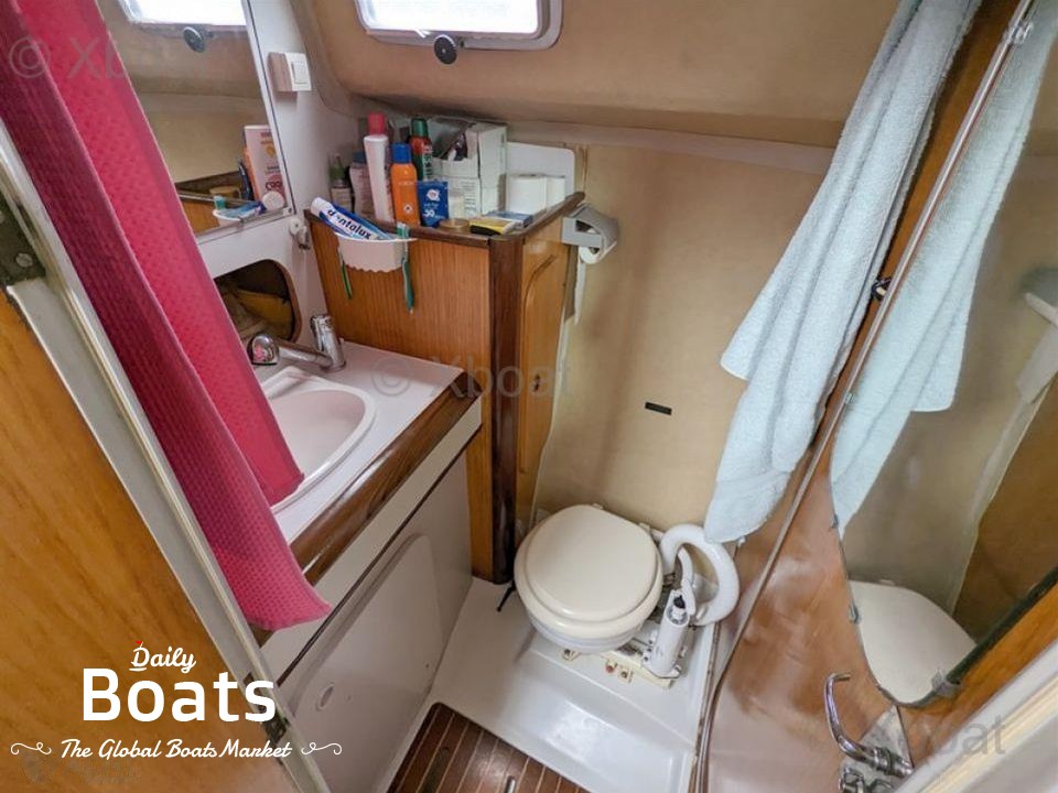 1984 Bénéteau Boats Antares 860 for sale. View price, photos and Buy ...