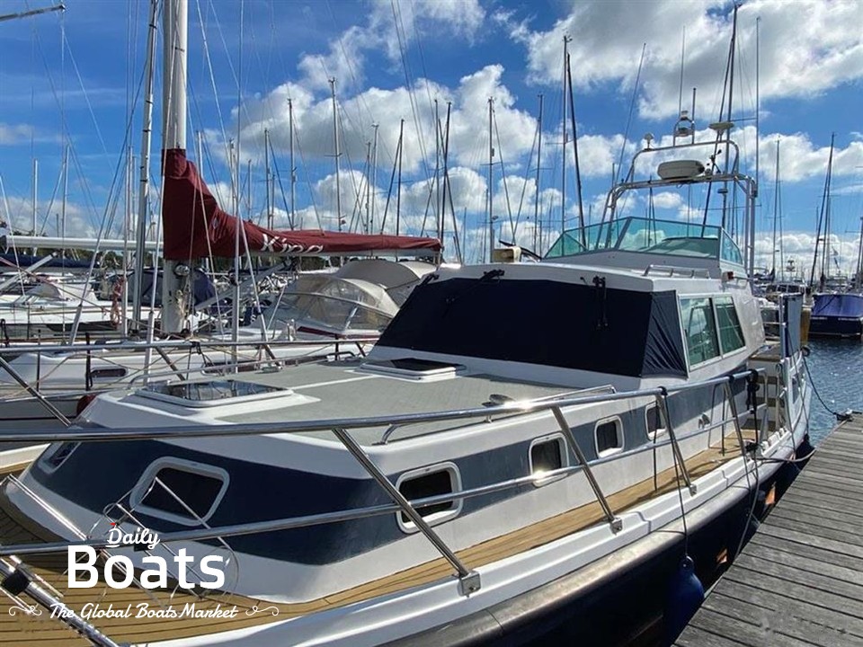 1999 Aquastar Ocean 118 for sale. View price, photos and Buy 1999 ...