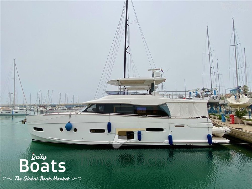 2017 Azimut Yachts Magellano 66 на продажу. Посмотреть цену, фотографии ...