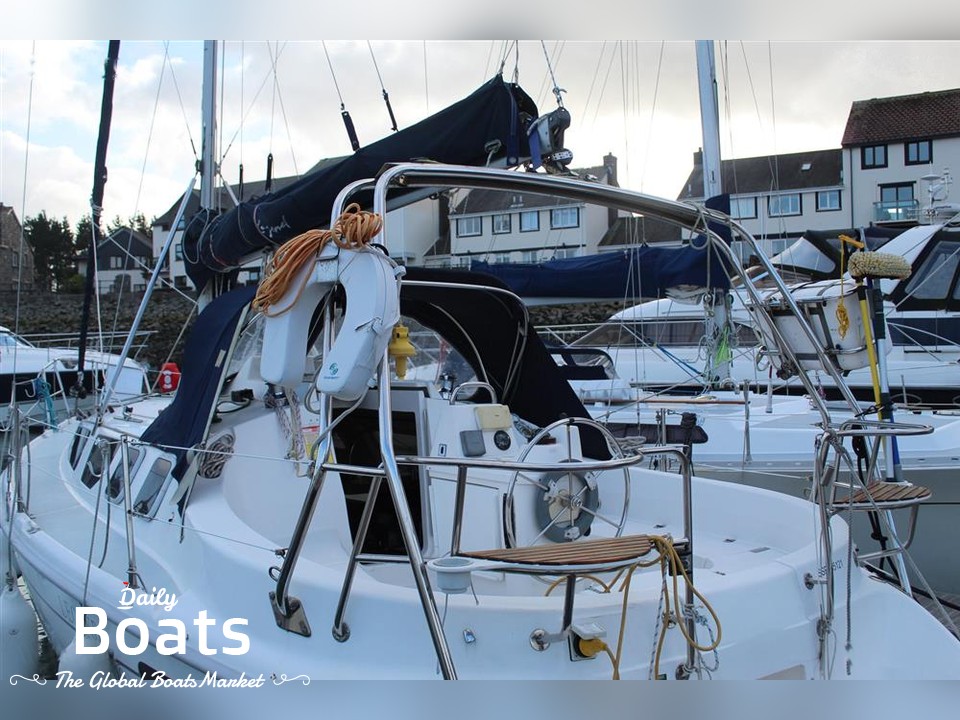 2001 Hunter Legend 320 for sale. View price, photos and Buy 2001 Hunter ...