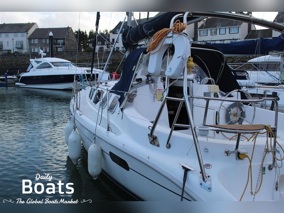 2001 Hunter Legend 320 for sale. View price, photos and Buy 2001 Hunter ...