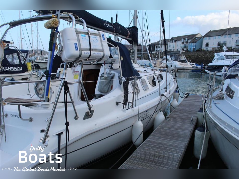 2001 Hunter Legend 320 for sale. View price, photos and Buy 2001 Hunter ...